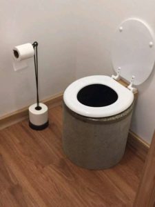 DIY "Super Clean Composting Toilet" Design | Midwest Permaculture